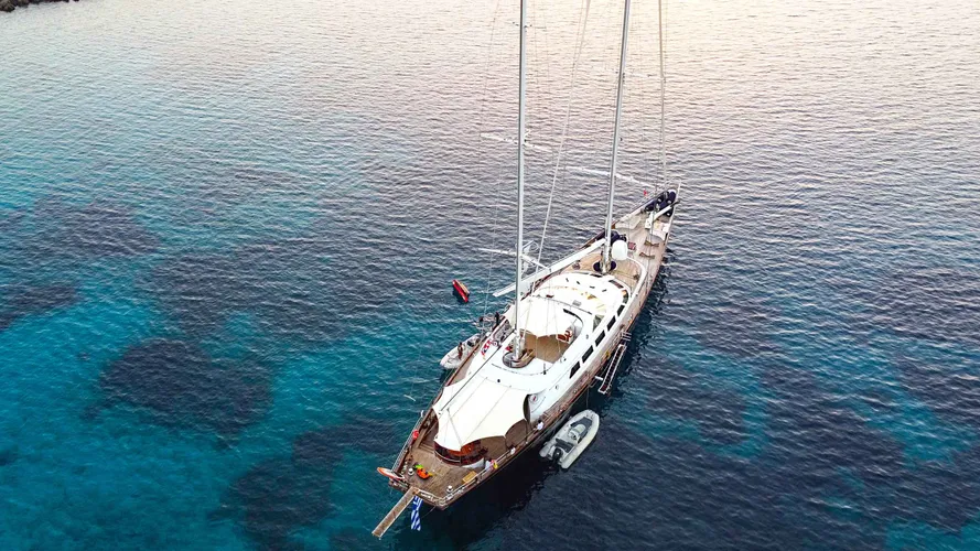 TAMARITA yacht for charter (Perini Navi, 46.3m, 1992)